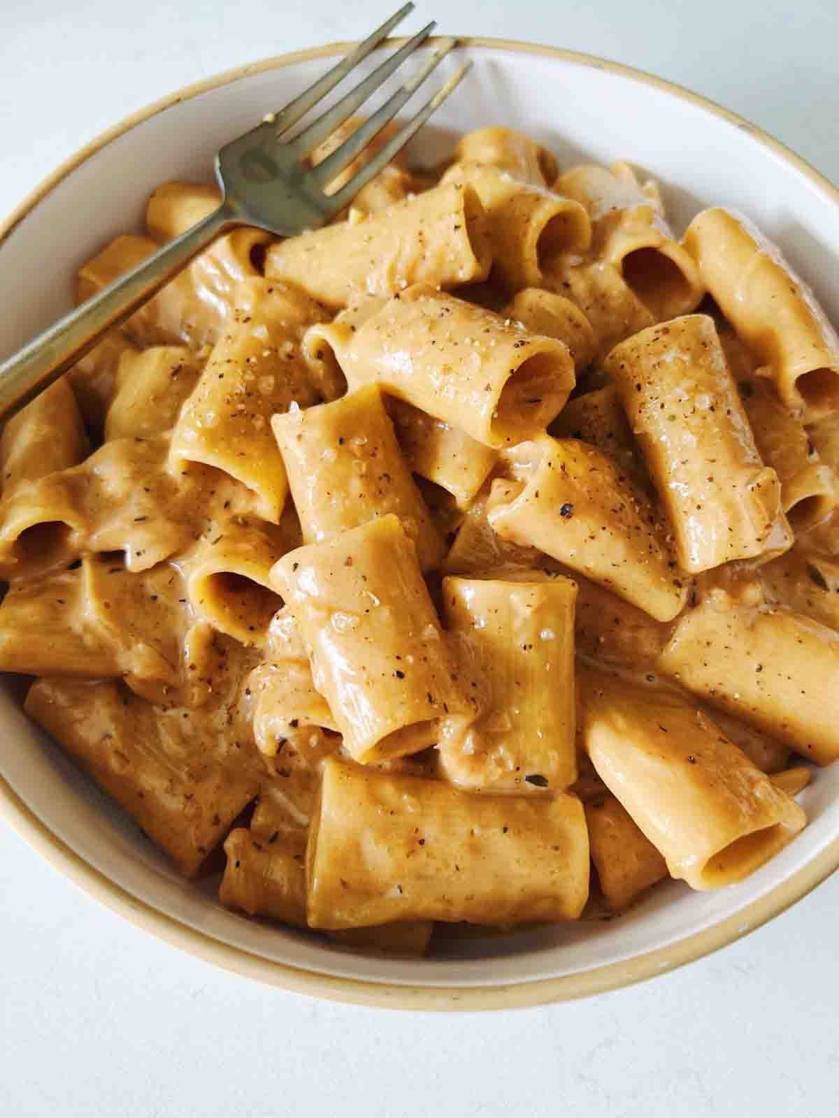 Viral French Onion Pasta Recipe (Easy & One Pot!) - Grilled Cheese Social