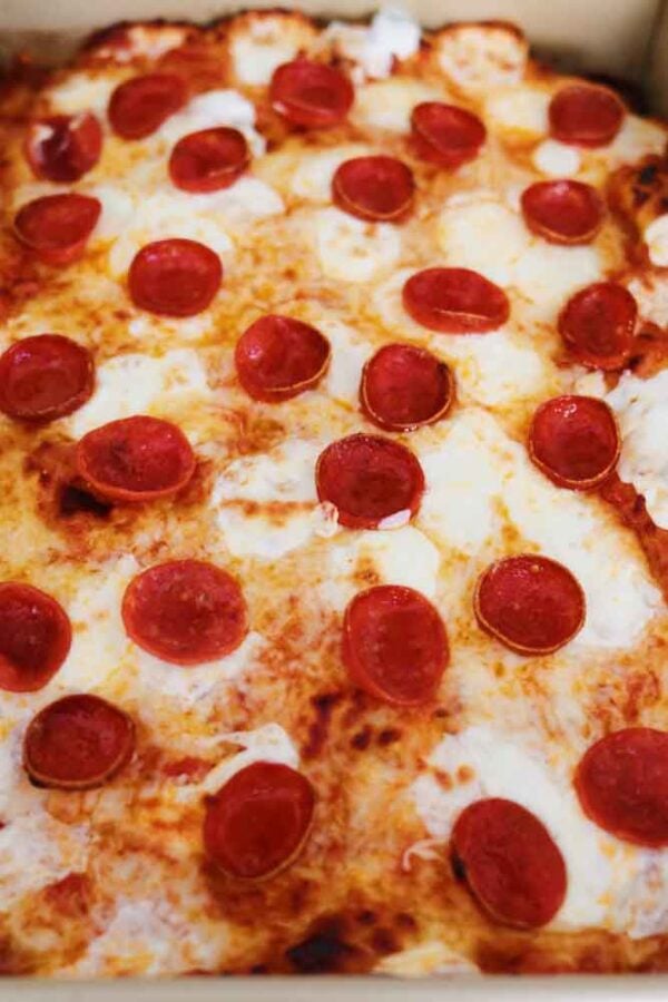 Detroit Style Pepperoni Pizza Pie - Grilled Cheese Social