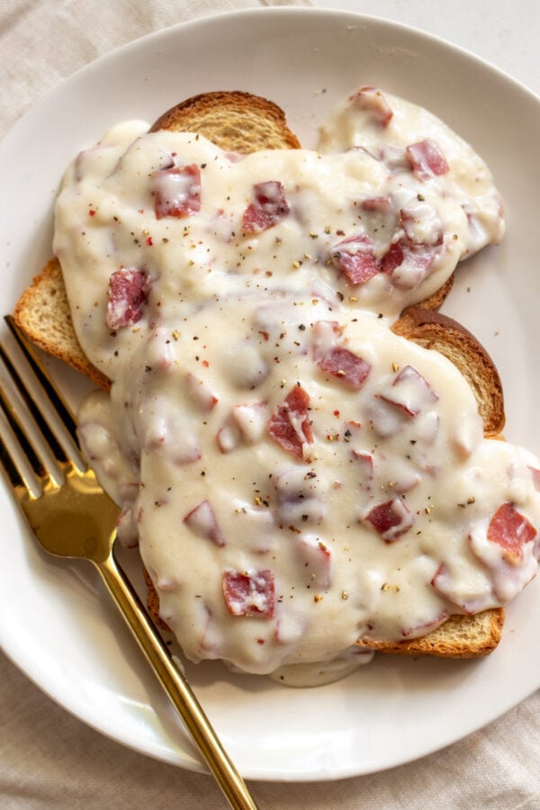 Meme’s Easy Creamed Chipped Beef on Toast Recipe - Grilled Cheese Social